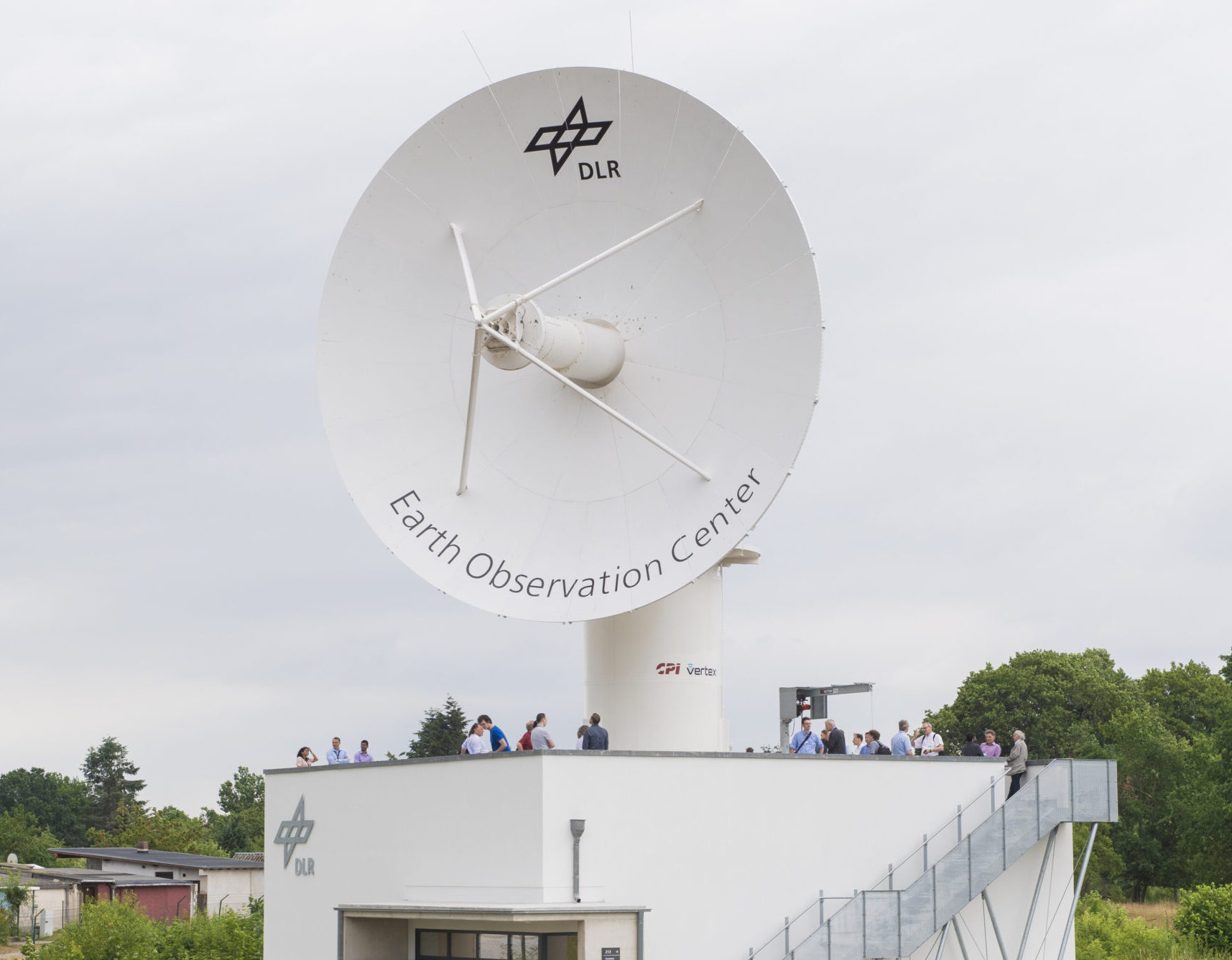 SS/XX/K Multiband Feed System for Broadband Remote Sensing – MIRAD ...